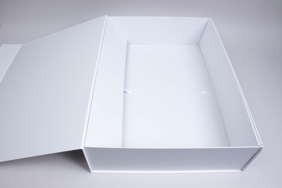 22 x 15-7/8 x 5-1/8 PLUS-Series™ 7-Flap Collapsible Matte White ...