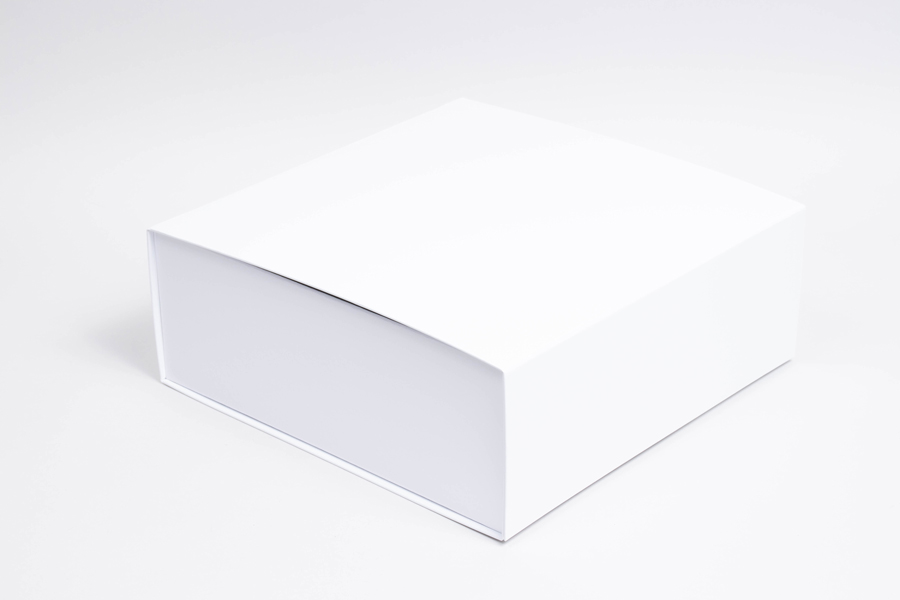 12 x 12 x 4-1/2" White Gloss Magnetic Lid Gift Box
